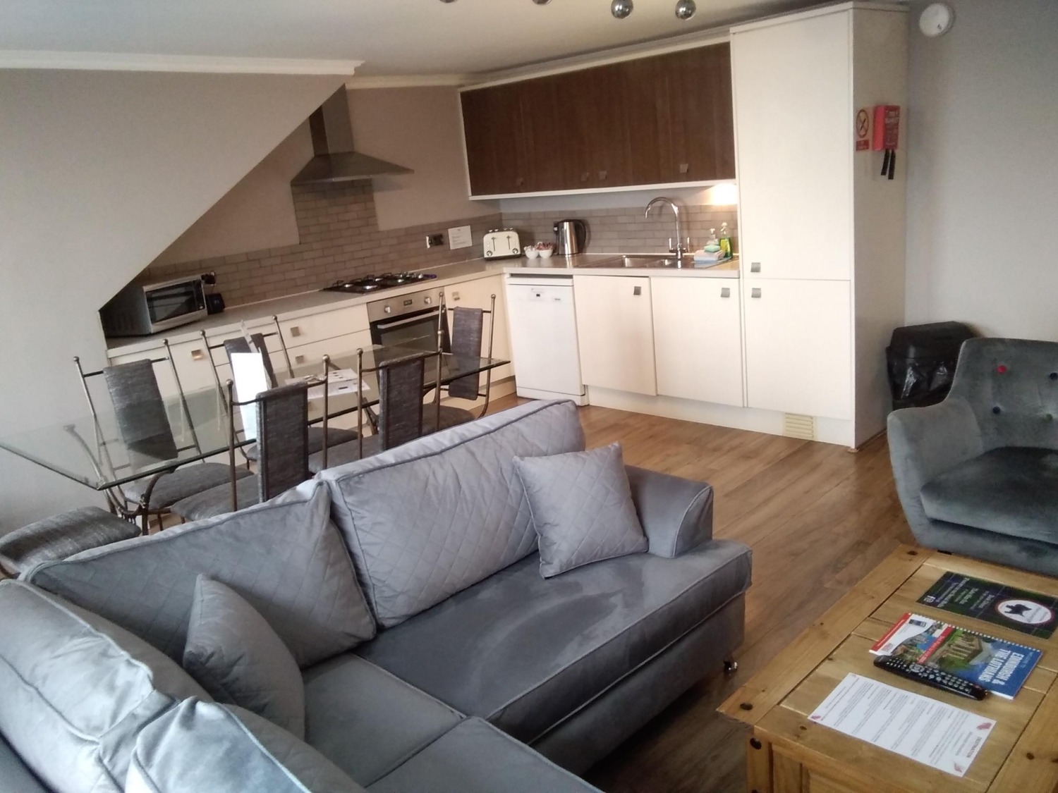 Destination Edinburgh Apartments | York Place | Destination Edinburgh ...