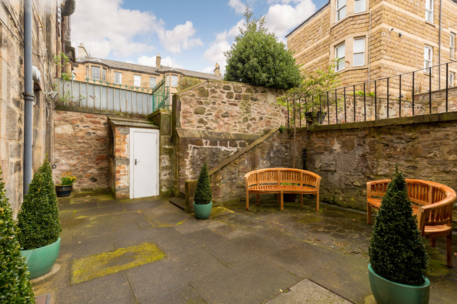 SOUTHSIDE videos | Destination Edinburgh Apartments